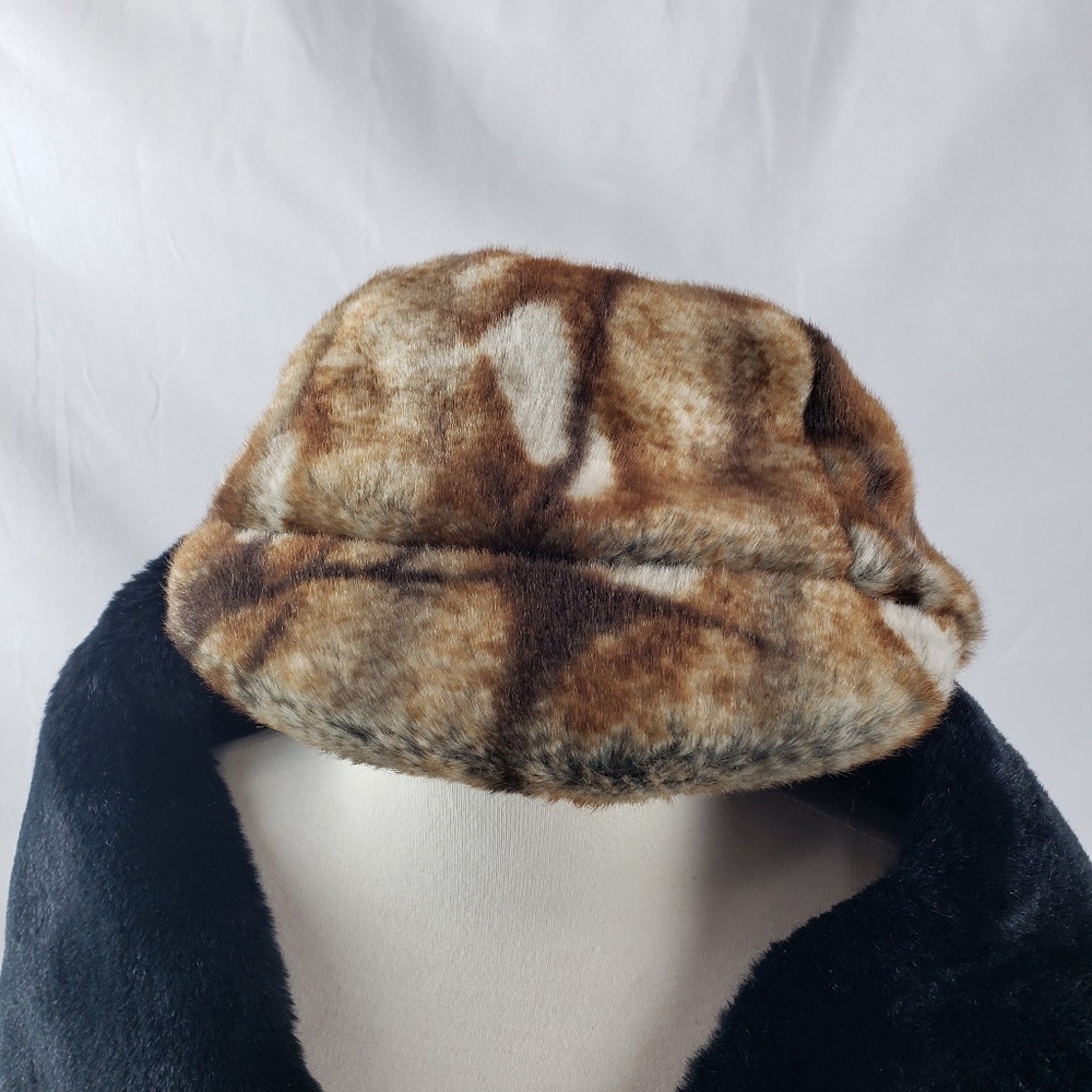 Albertus Swanepoel Shell Faux Fur Hat - Gem
